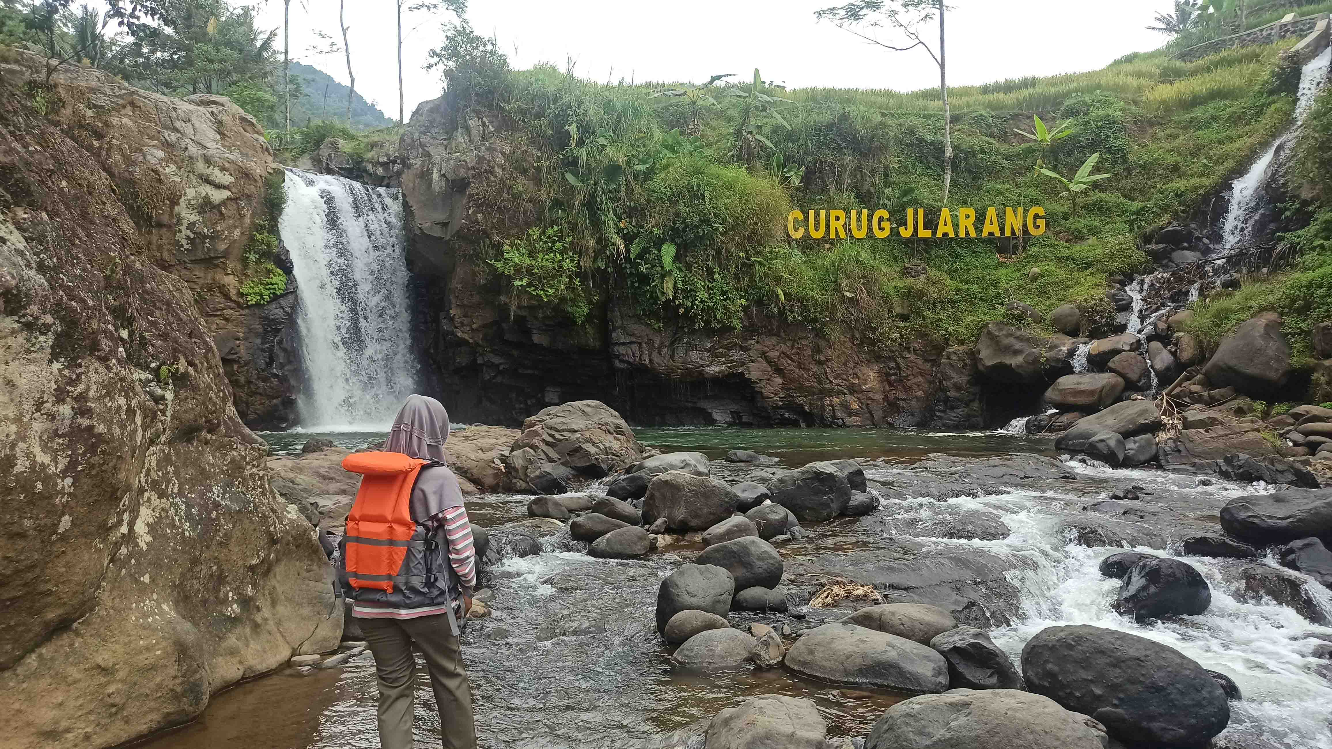 Pariwisata Provinsi Jawa Tengah | Artikel | Curug Jlarang : Wisata Air ...
